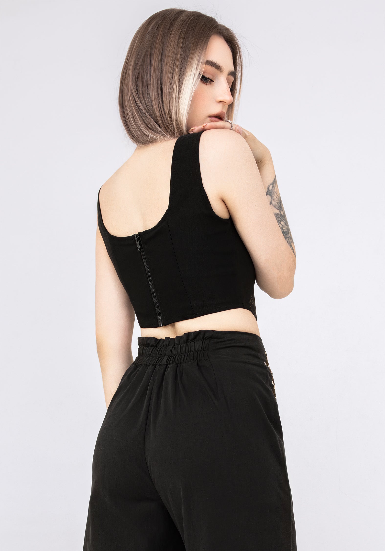 Helena Embroidered Corset Top – Disturbia
